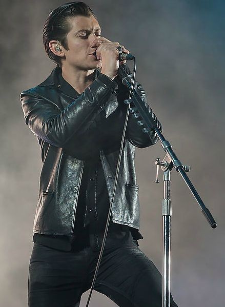 Alex Turner: el rockstar del siglo XXI – La calle viste a la moda